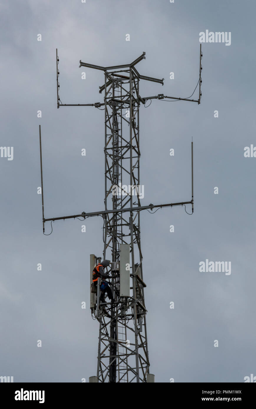 Radio Mast High Resolution Stock Photography and Images - Alamy