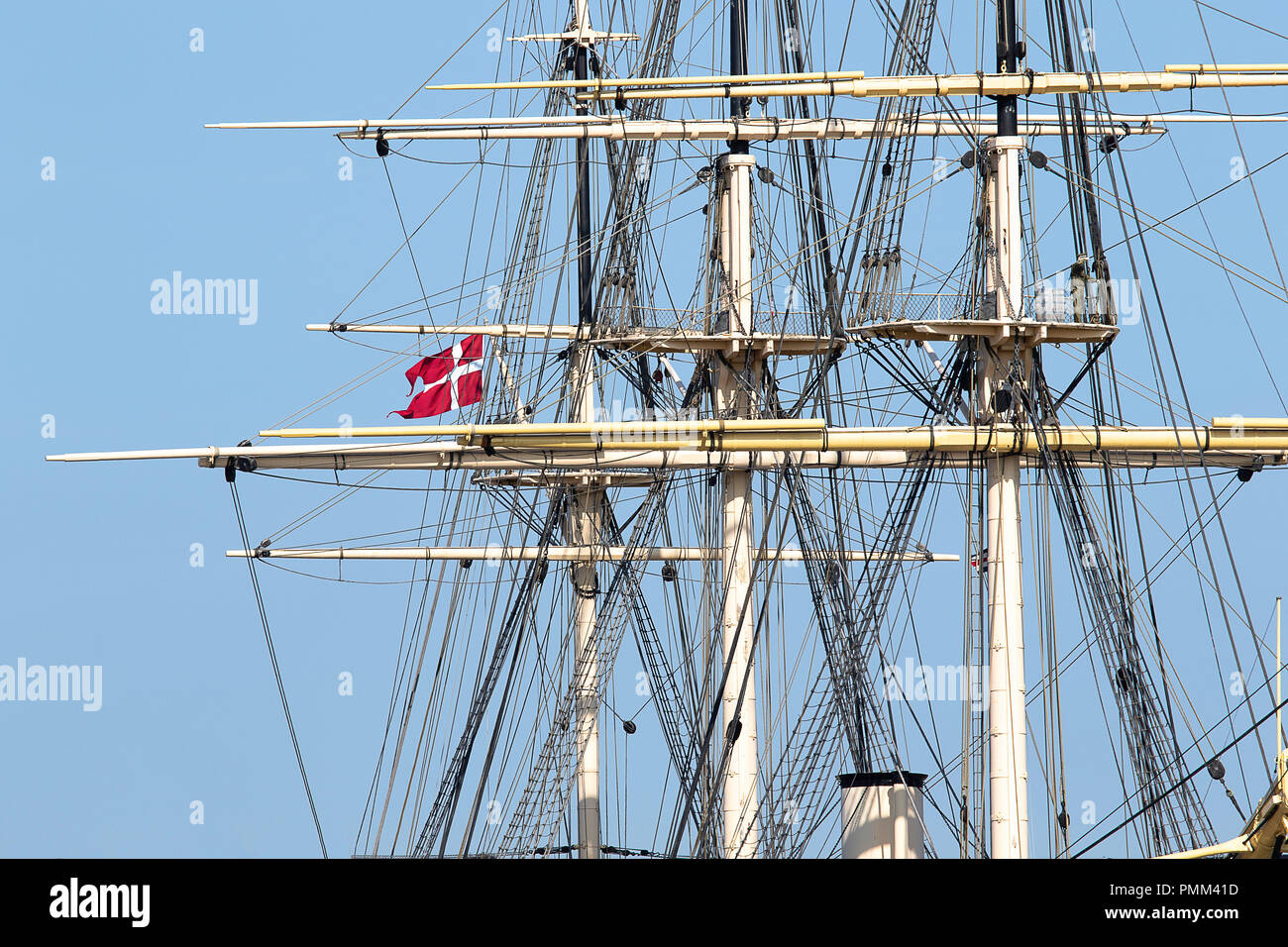 Screw propelled steam frigate hi-res stock photography and images - Alamy