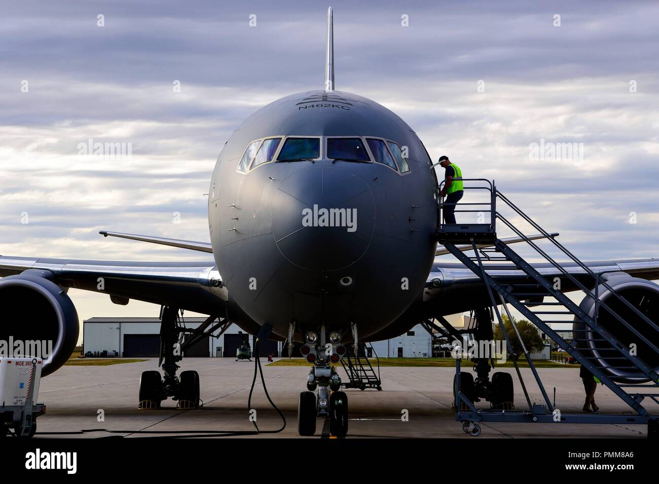 Cargo capacity hi-res stock photography and images - Alamy
