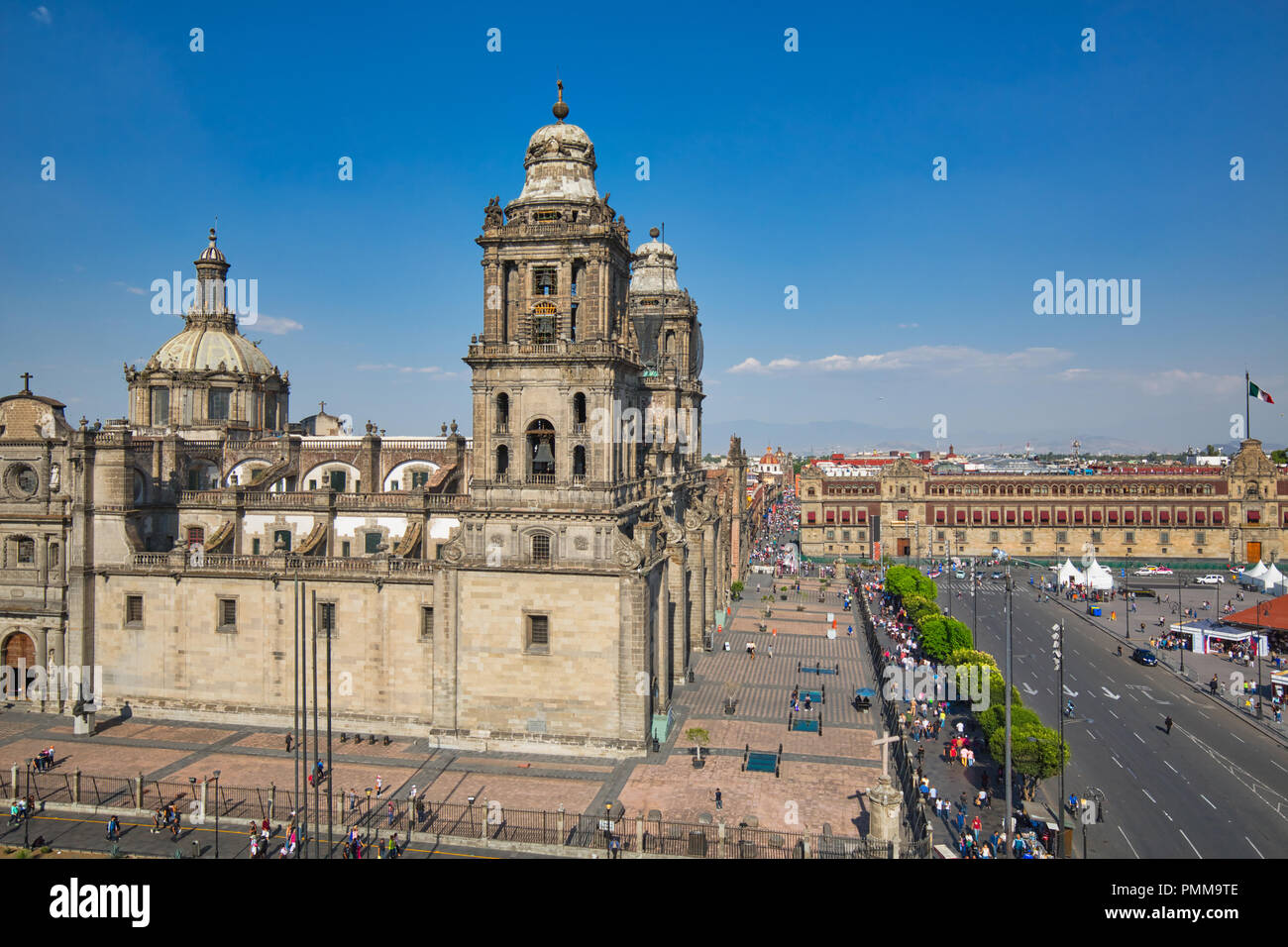 Mexico city central Zocalo plaza and streets Stock Photo - Alamy