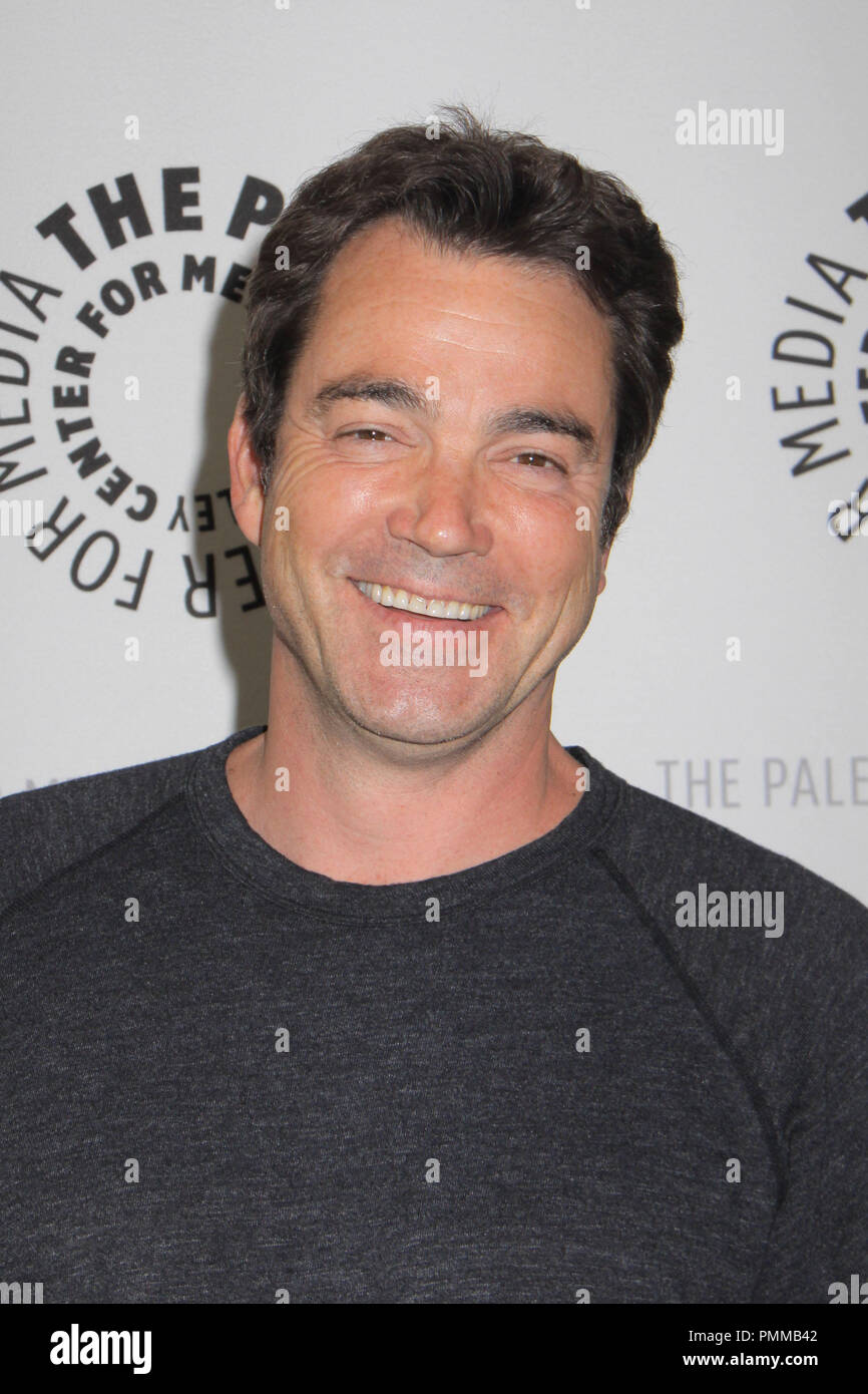 Jon tenney hi-res stock photography and images - Alamy