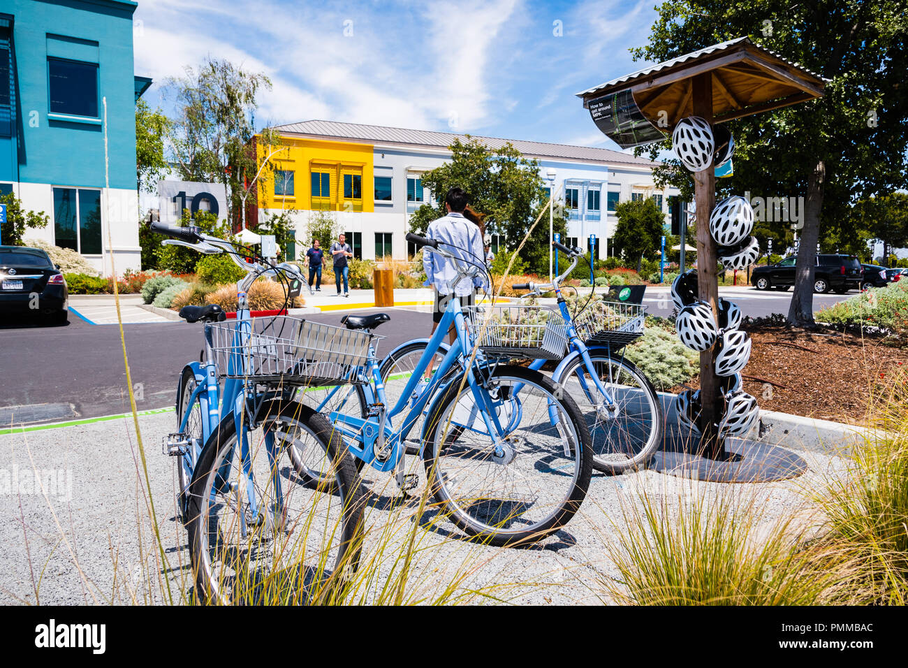 Facebook's menlo park hq hi-res stock photography and images - Alamy