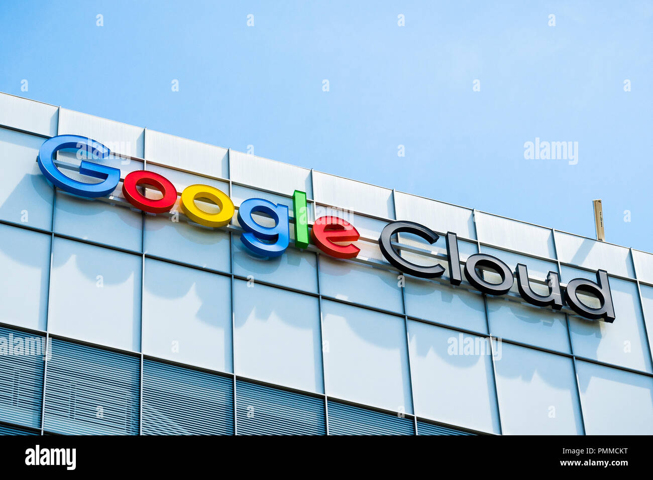 Google cloud hi-res stock photography and images - Alamy