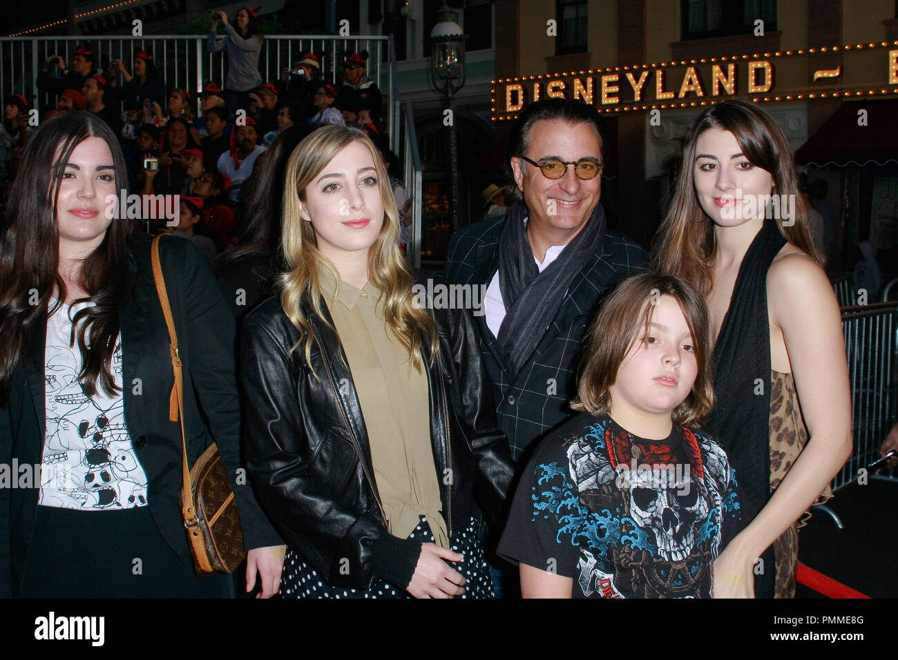 Andy garcia family hi-res stock photography and images - Alamy