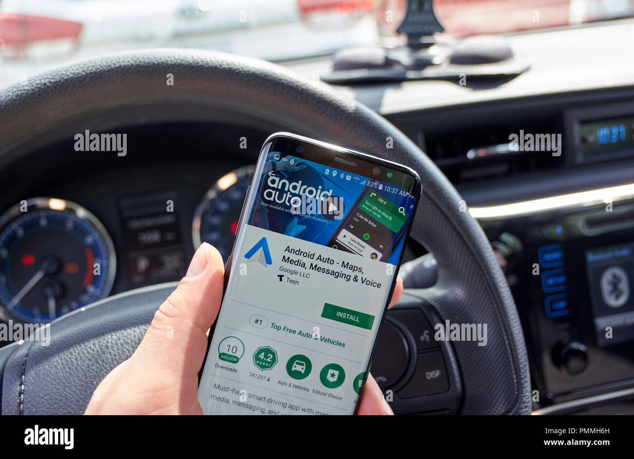 Smart driving hi-res stock photography and images - Alamy