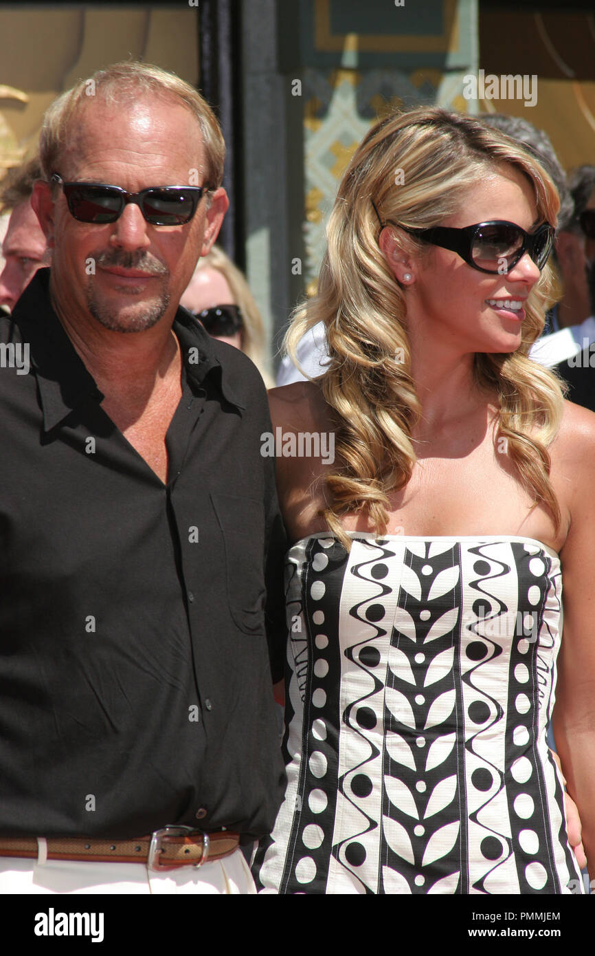 09/06/06 KEVIN COSTNER HANDPRINT CEREMONY @ Grauman's Chinese Theater ...