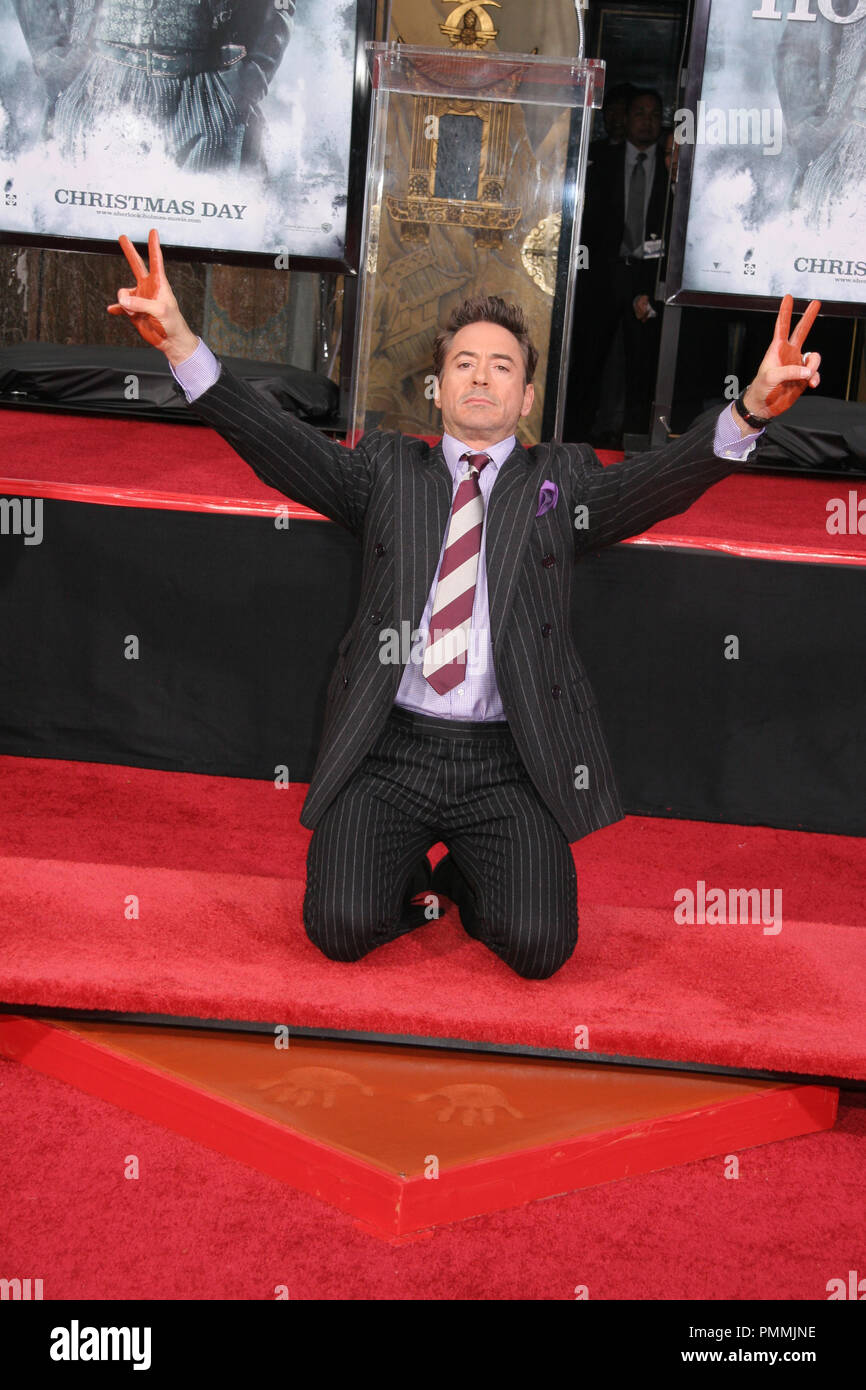 12/07/09 "Robert Downey Jr. Hand and Footprint Ceremoney" @Grauman's ...