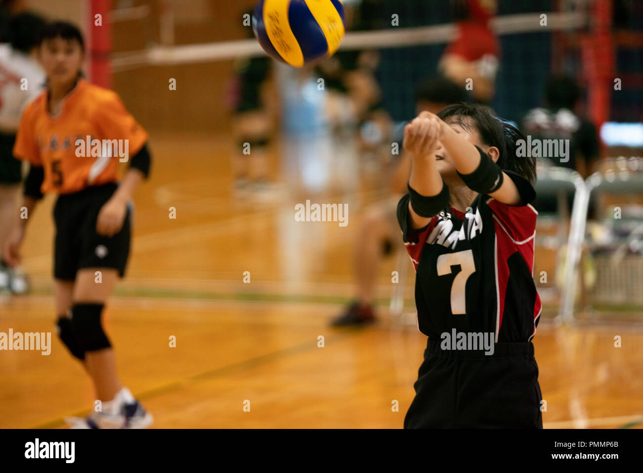 Volleyball (Junior High School Student Stock Photo - Alamy