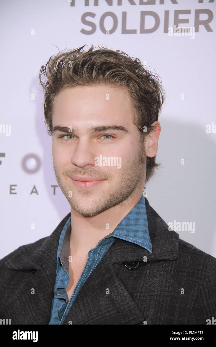 Grey damon hi-res stock photography and images - Alamy