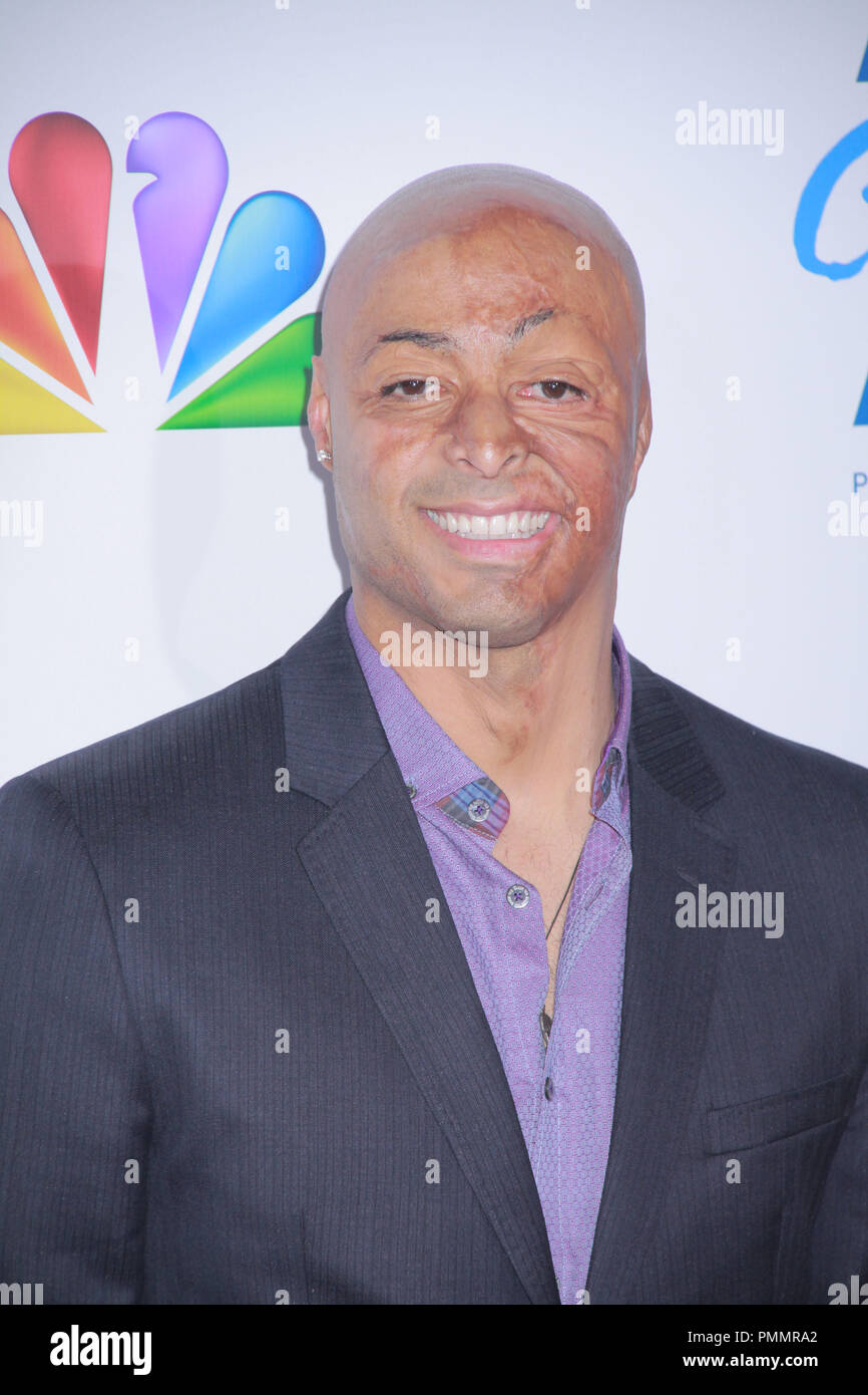 J.R. Martinez 12/09/2011 "American Giving Awards" held at the Dorothy ...