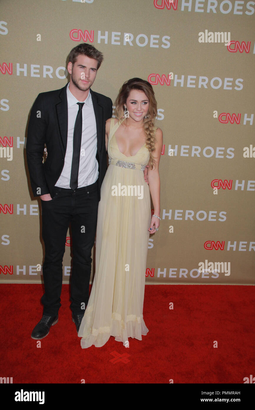 Miley Cyrus Cnn Heroes Makeup