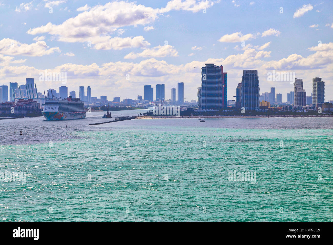 USA, Miami harbor on a bright sunny day Stock Photo - Alamy