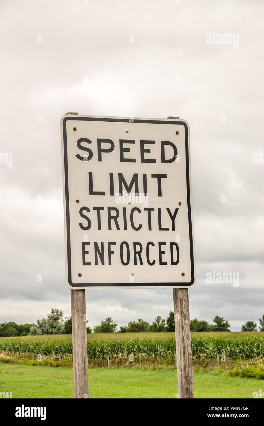 Know your road signs hi-res stock photography and images - Alamy