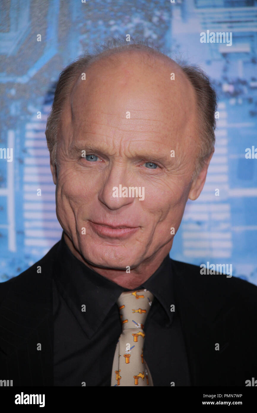 Ed Harris 01/23/2012 "Man On A Ledge" Premiere held at Grauman's ...