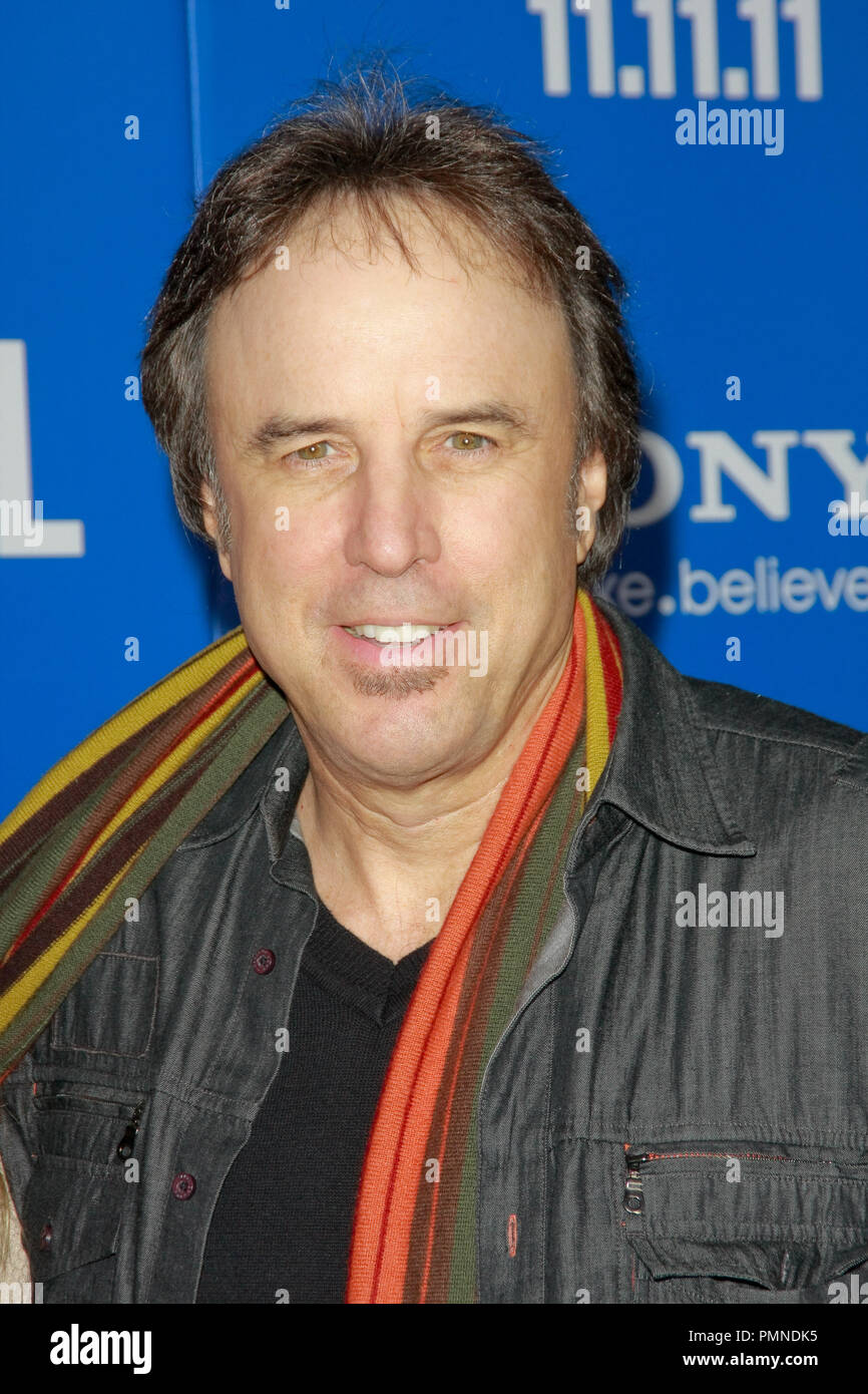 Kevin nealon in hi-res stock photography and images - Alamy