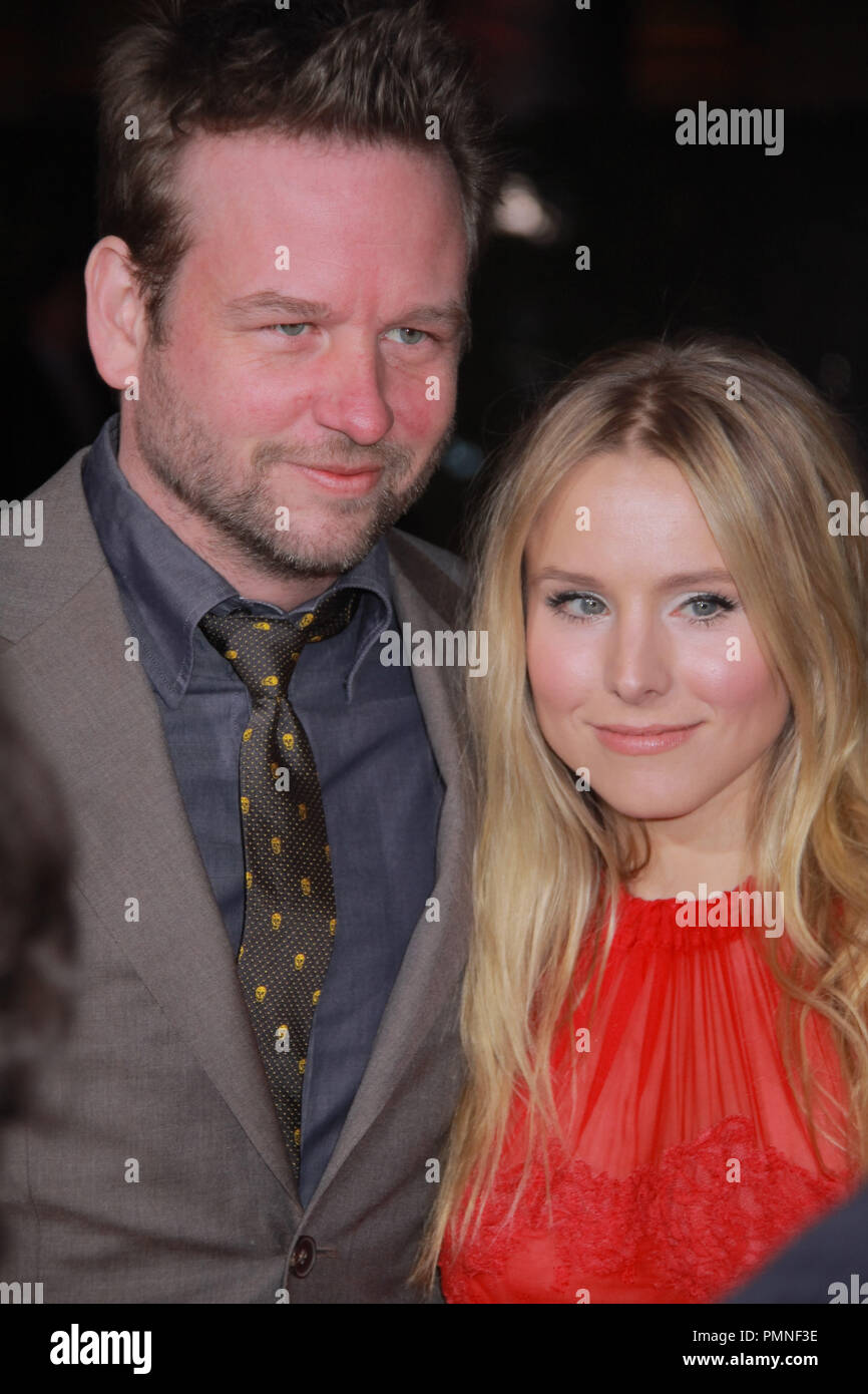 Dallas Roberts, Kristen Bell 01/11/2012 "The Grey" Premiere held at the ...