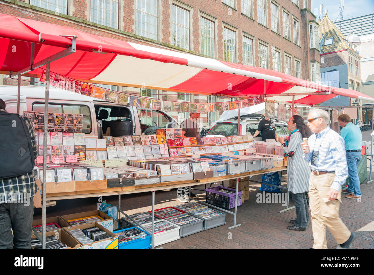 Netherlands leiden market hi-res stock photography and images - Alamy