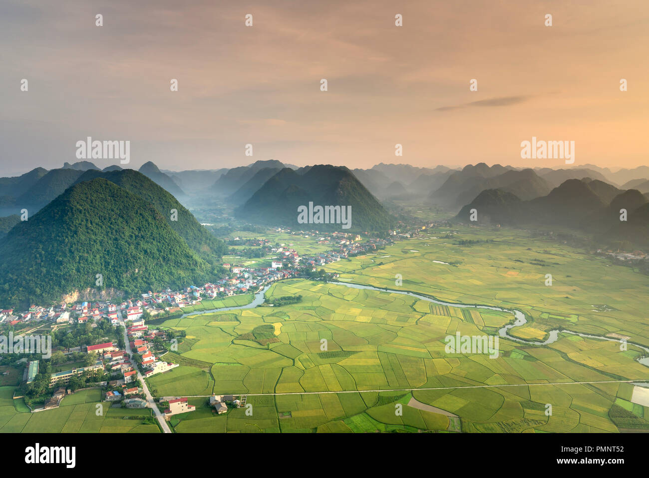 Bac bo vietnam hi-res stock photography and images - Alamy