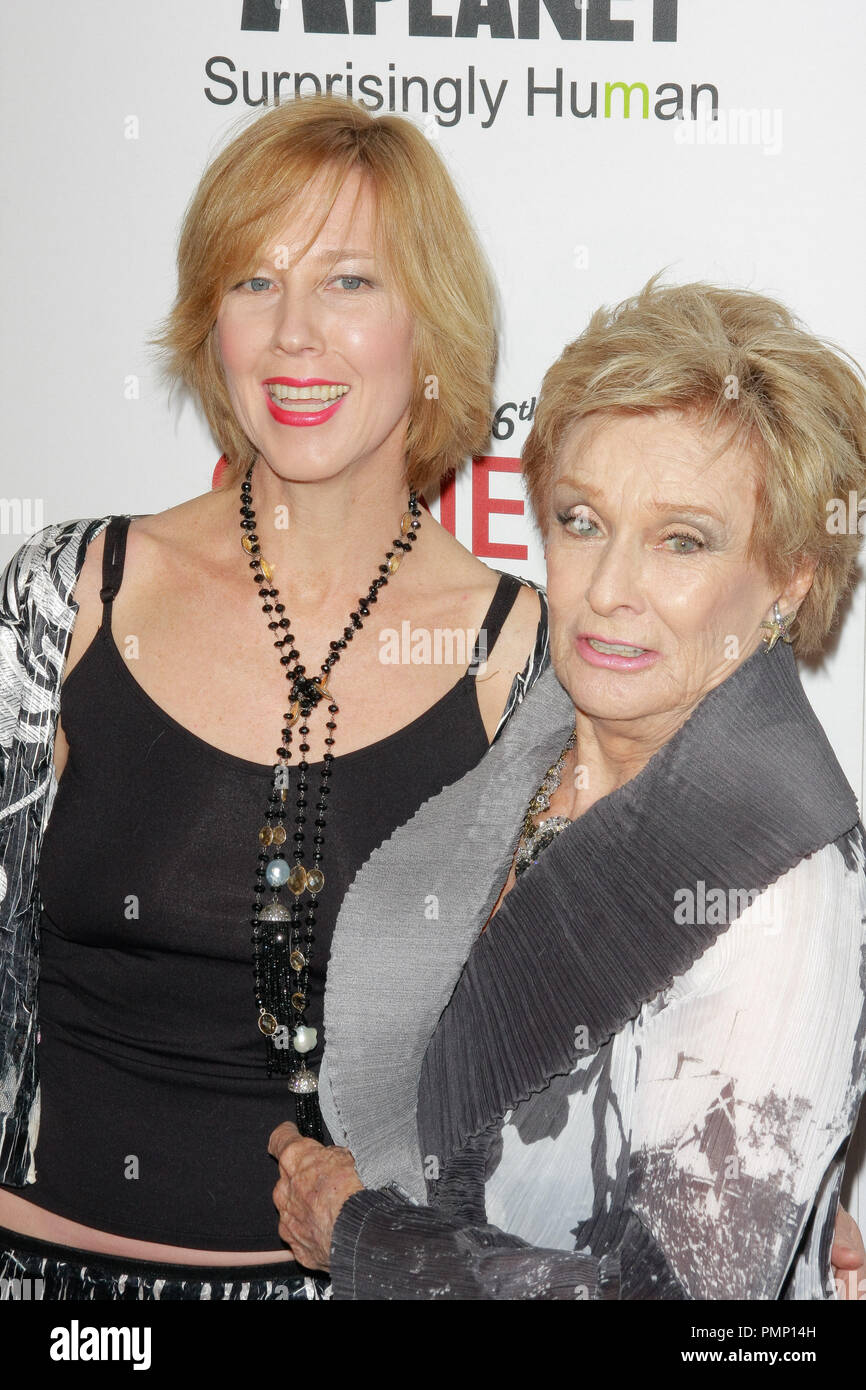 Cloris leachman daughter hi-res stock photography and images - Alamy