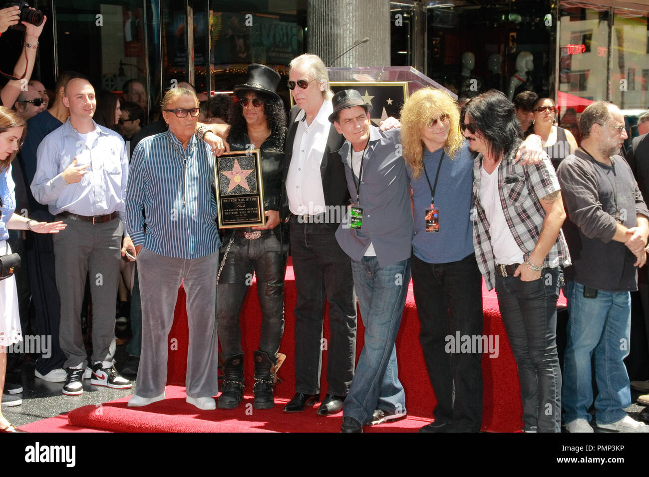 Robert Evans, Slash, Jim Ladd, and Charlie Sheen at the Hollywood ...