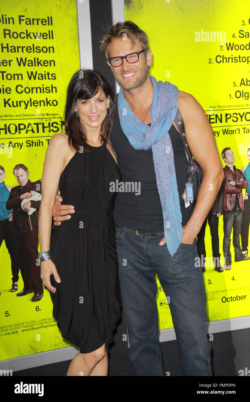 Perrey Reeves 10/01/2012 "Seven Psychopaths" Premiere held at Bruin ...