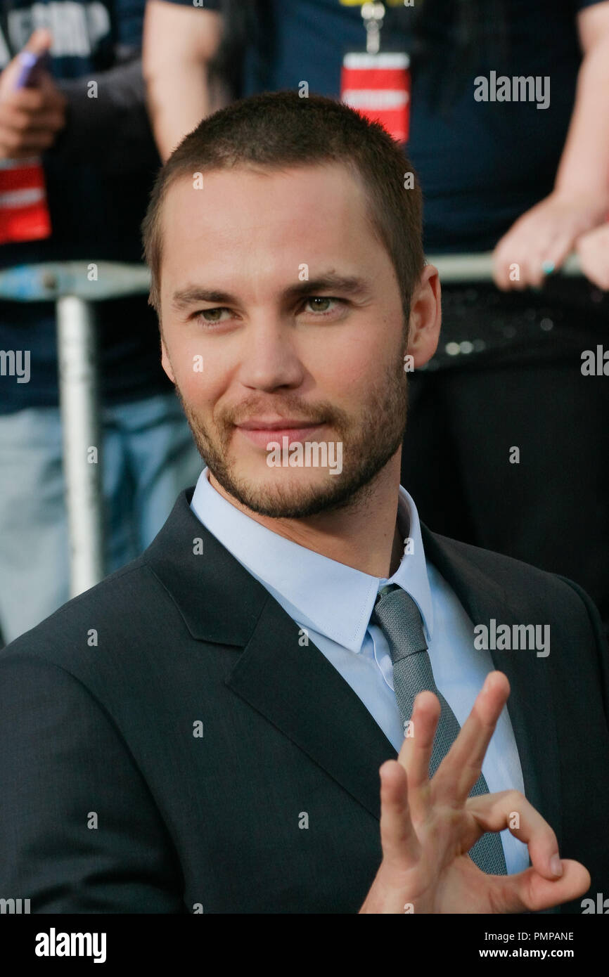 Taylor kitsch, battleship hi-res stock photography and images - Alamy