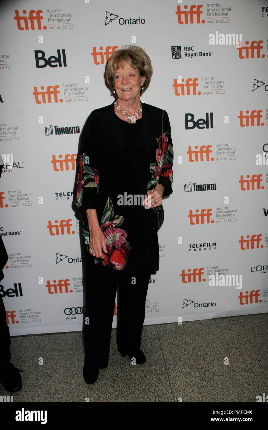 Film maggie smith hi-res stock photography and images - Alamy