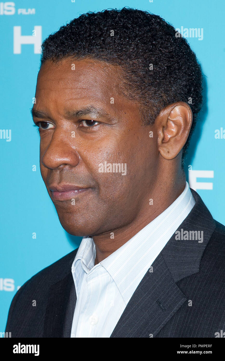 Denzel Washington arrives to the Premiere of Paramount Pictures ...