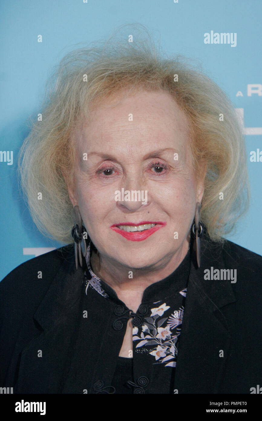 Doris roberts hi-res stock photography and images - Alamy