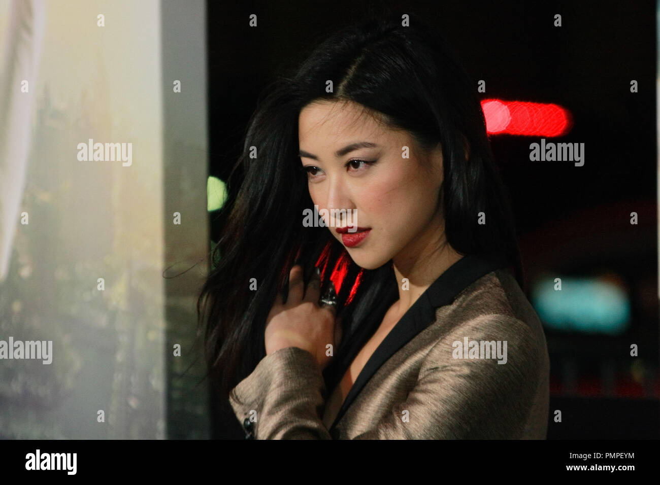 Zhu Zhu at the Premiere of Warner Brothers Pictures' "Cloud Atlas ...