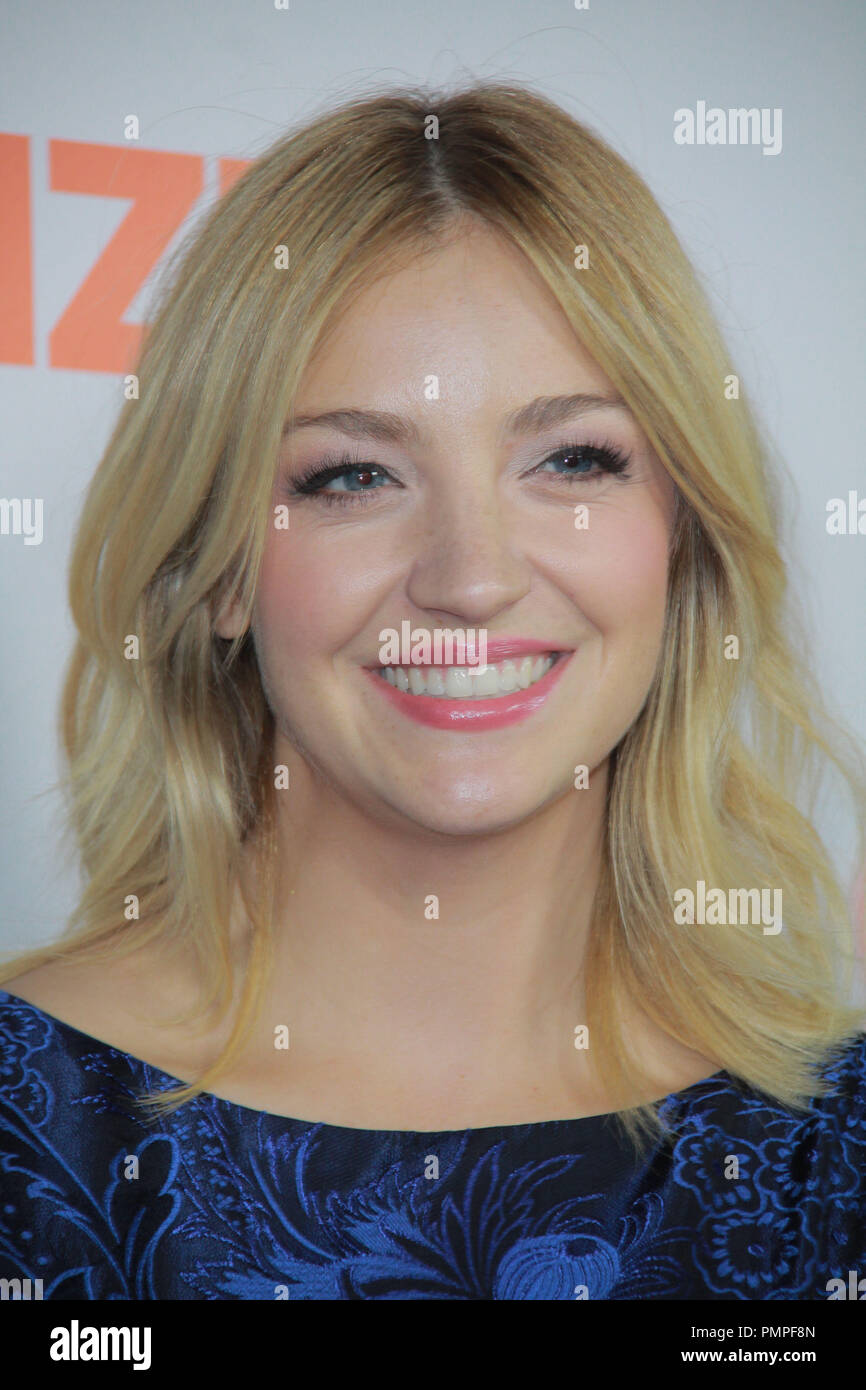 Abby Elliott 10/25/2012 "Fun Size" Premiere held at Paramount Theater ...