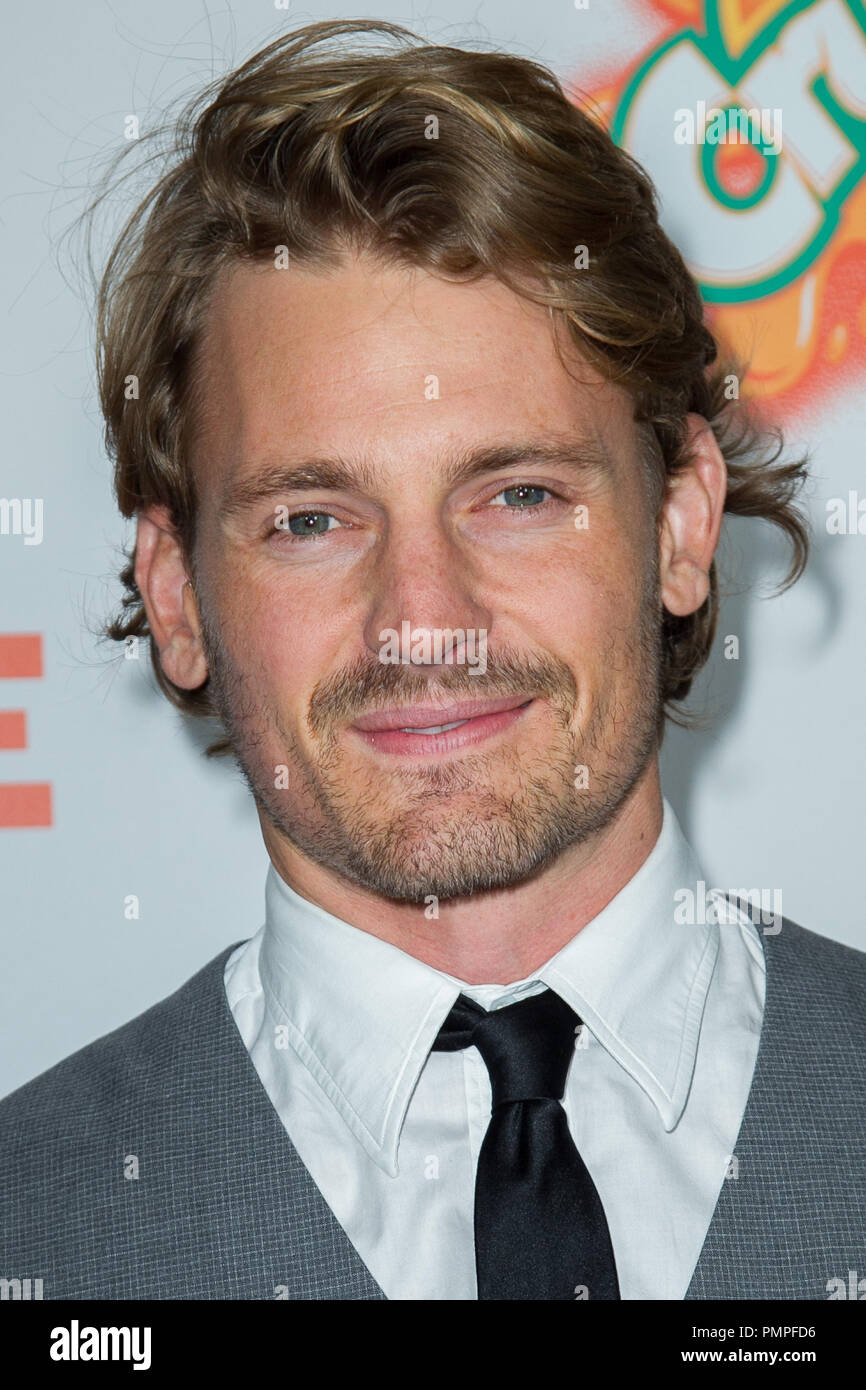 Josh Pence arrives at the Premiere of Paramount Pictures' 'Fun Size' at ...
