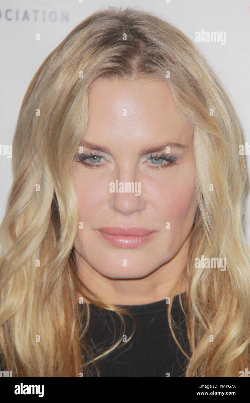 Daryl Hannah 09/29/2012 "2012 Environmental Media Awards" held at ...