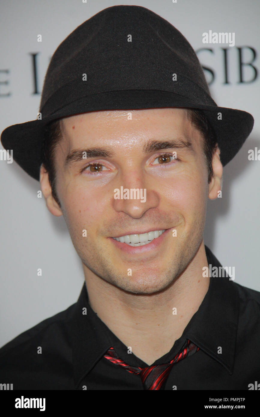 Christopher Emerson 12/10/2012 "The Impossible" Premiere held at The ...