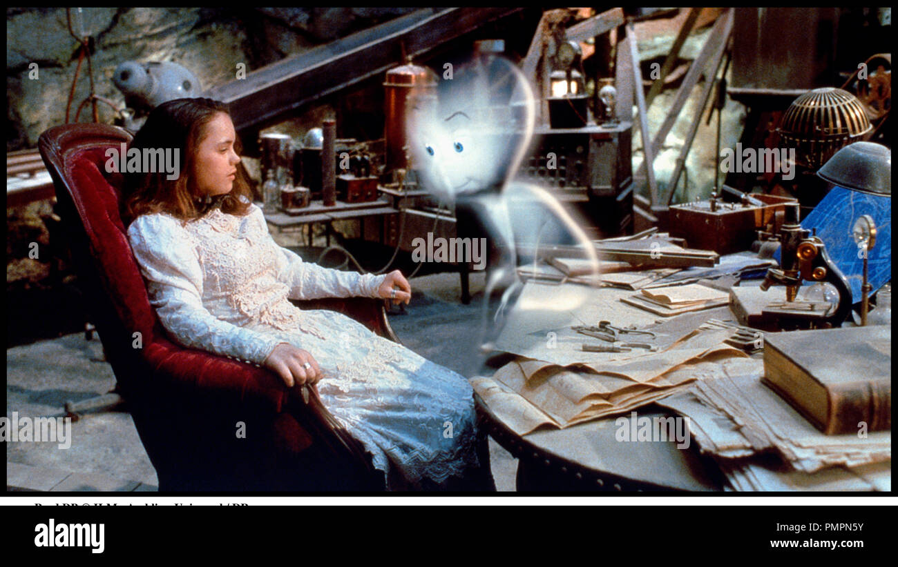 Casper 1995 Christina Ricci Stock Photos & Casper 1995 Christina Ricci ...