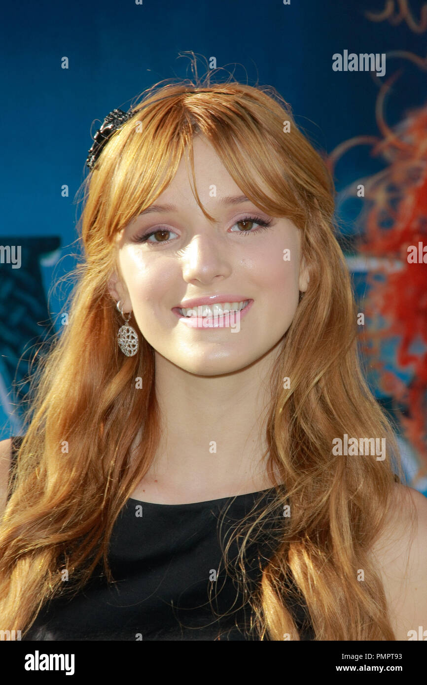 Bella thorne disney hi-res stock photography and images - Alamy