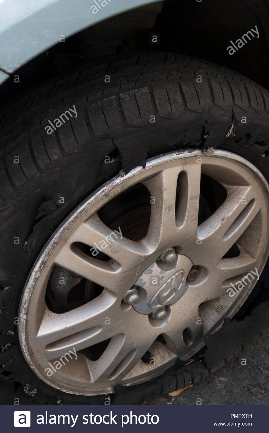 Car Tyre Close Up Uk Stock Photos & Car Tyre Close Up Uk Stock Images ...