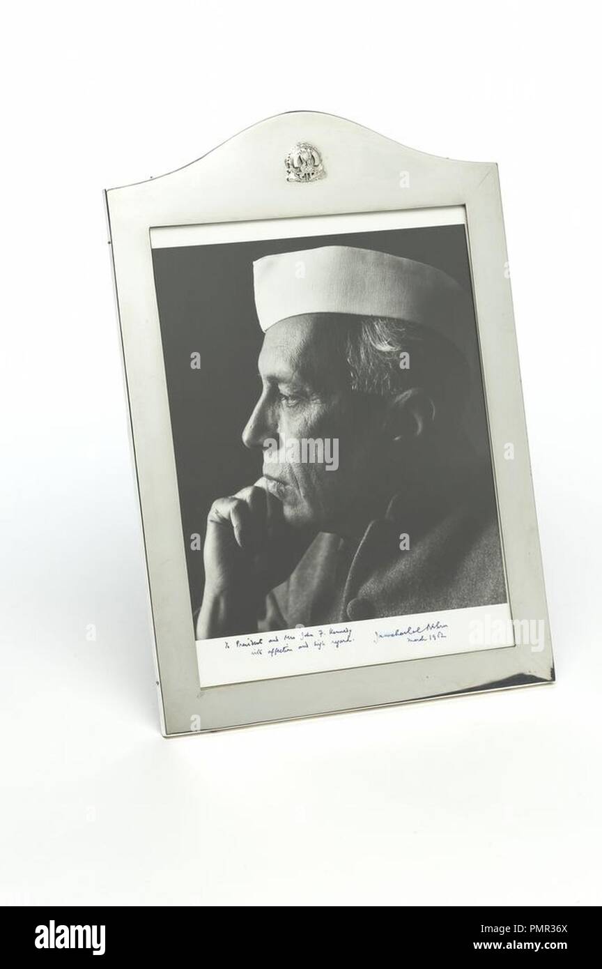 Jawaharlal nehru portrait hi-res stock photography and images - Alamy