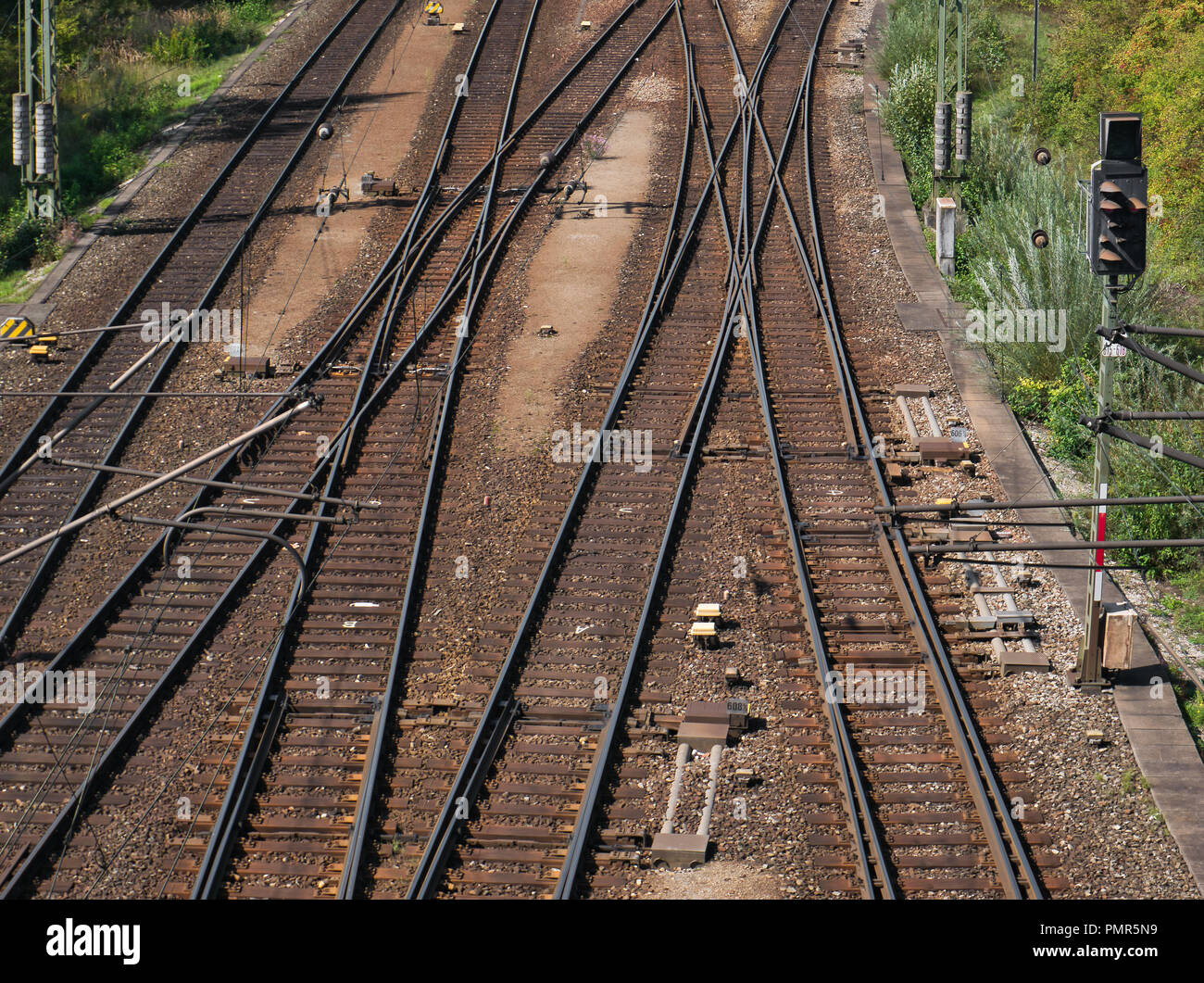 Train track rail overhead sleeper hi-res stock photography and images ...