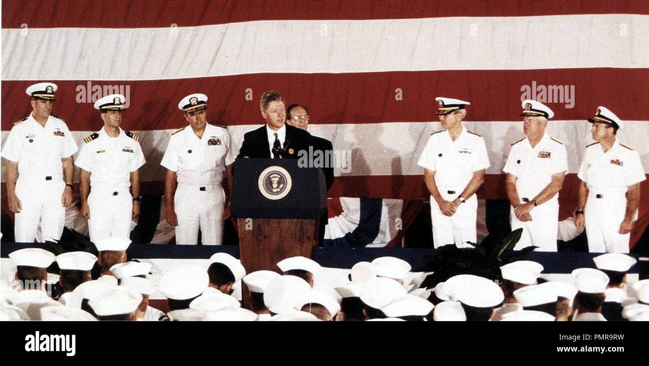 Bill Clinton on USS Eisenhower (CVN-69) in 1994 Stock Photo - Alamy