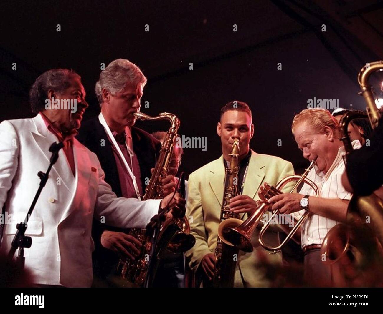 Bill Clinton saxophone 8a9e10f958efc78651fa4c9fb6228e2e Stock Photo - Alamy