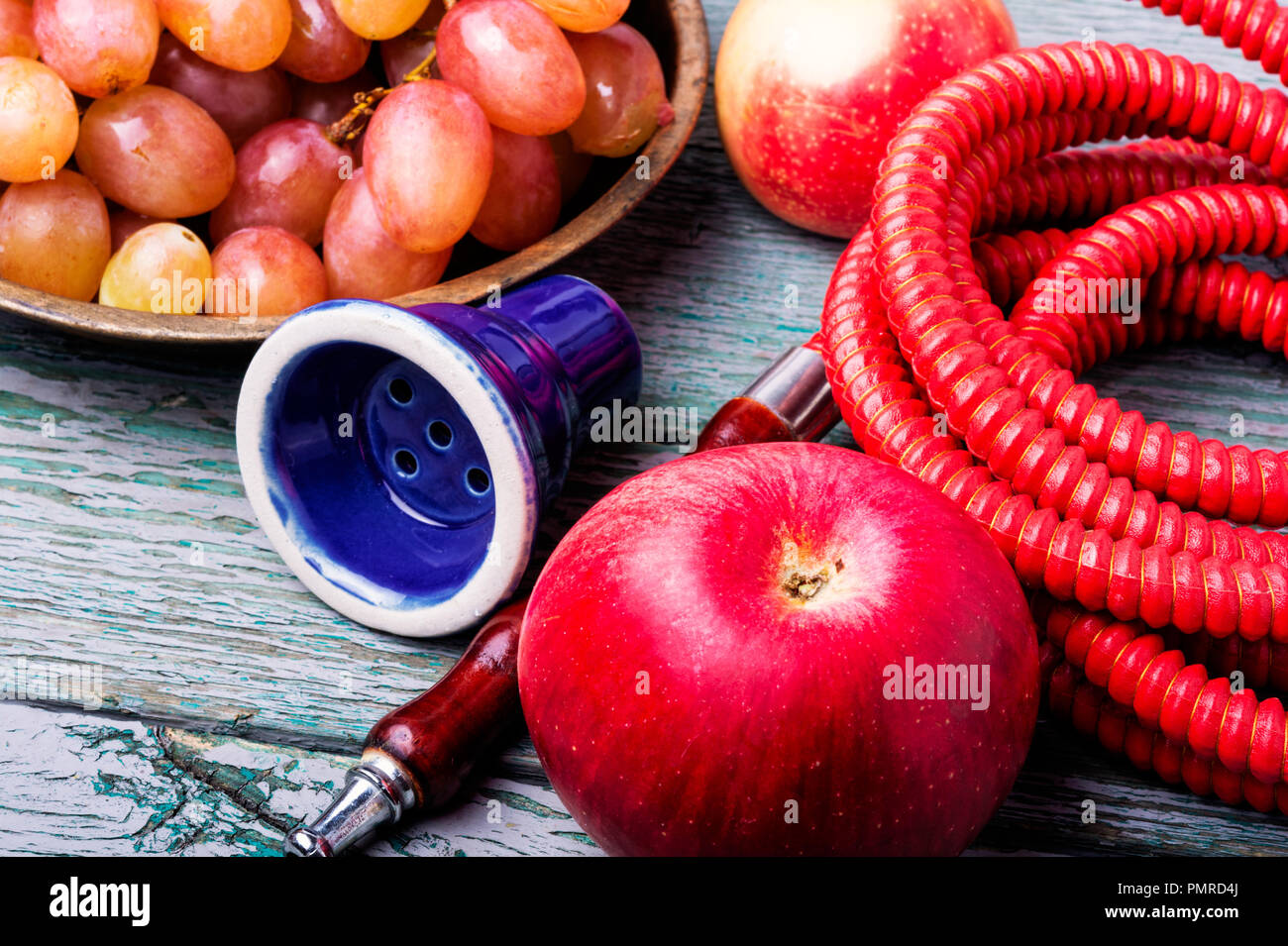 Oriental shisha hookah with aroma grapes for relax.Grapes shisha Stock Photo - Alamy