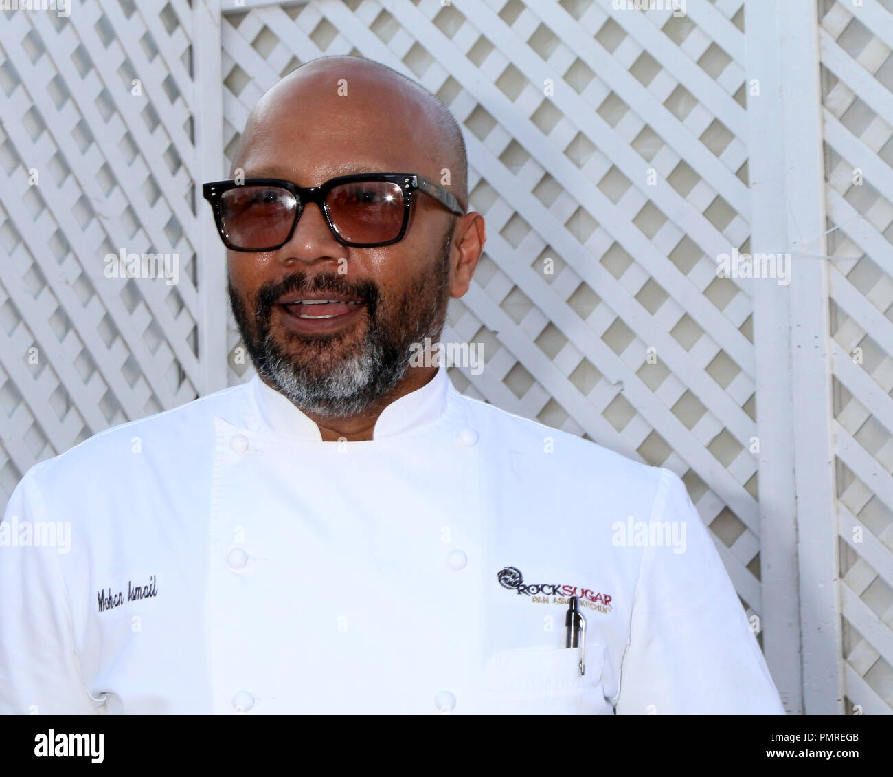 Angel chef hi-res stock photography and images - Alamy