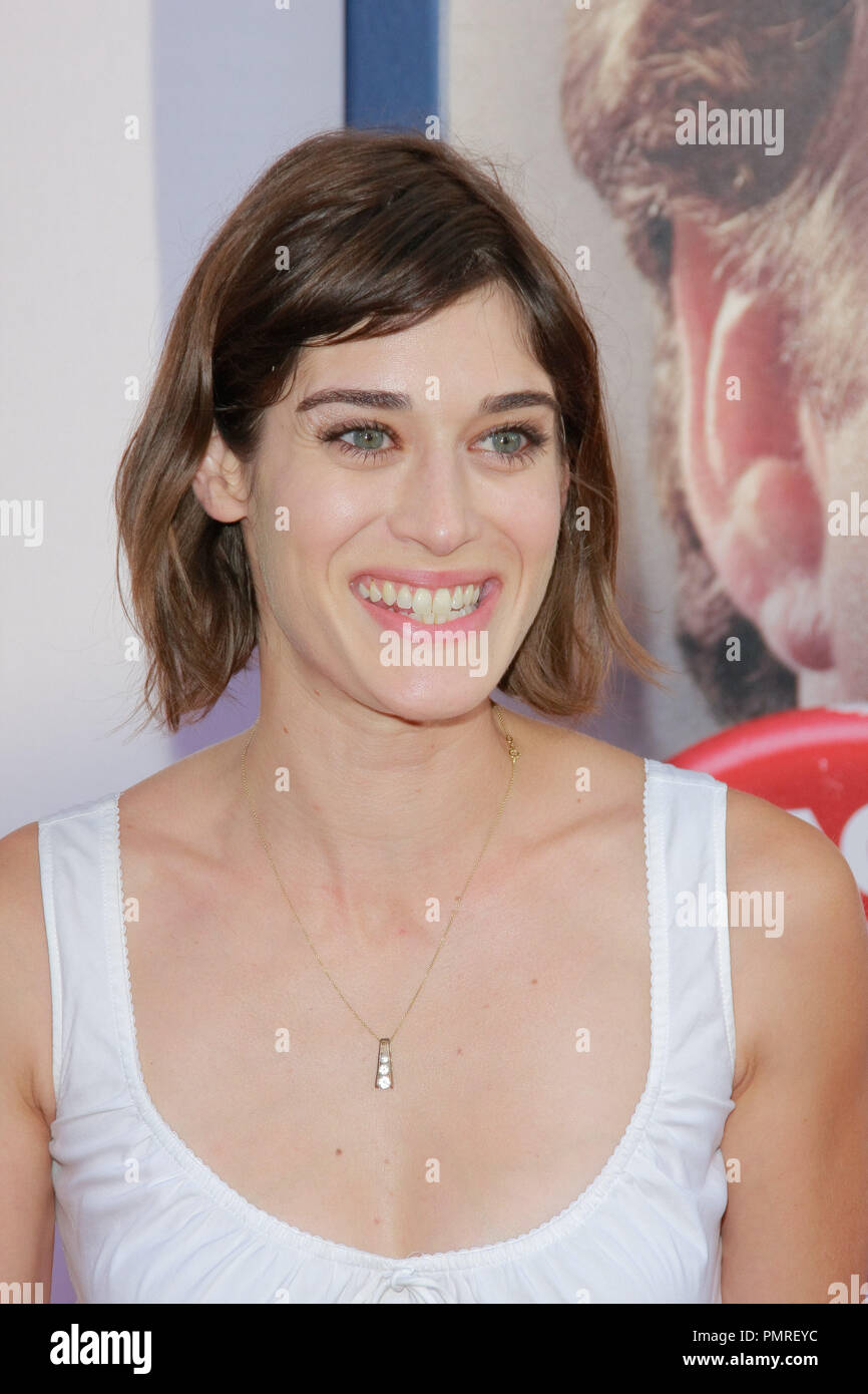 Lizzy Caplan at the Premiere of Warner Brothers Pictures' "The Campaign ...