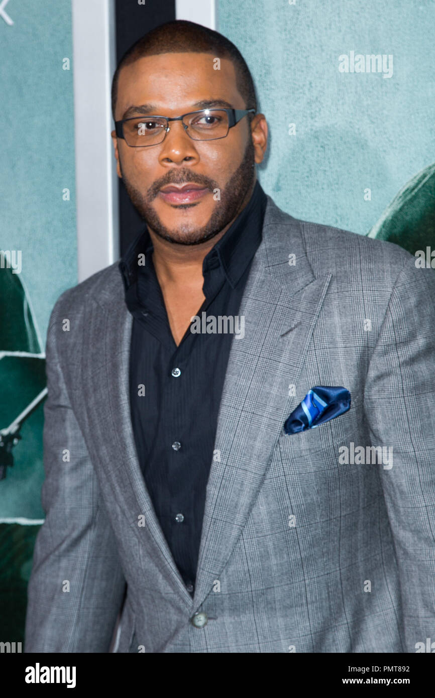 Tyler perry in alex cross hi-res stock photography and images - Alamy