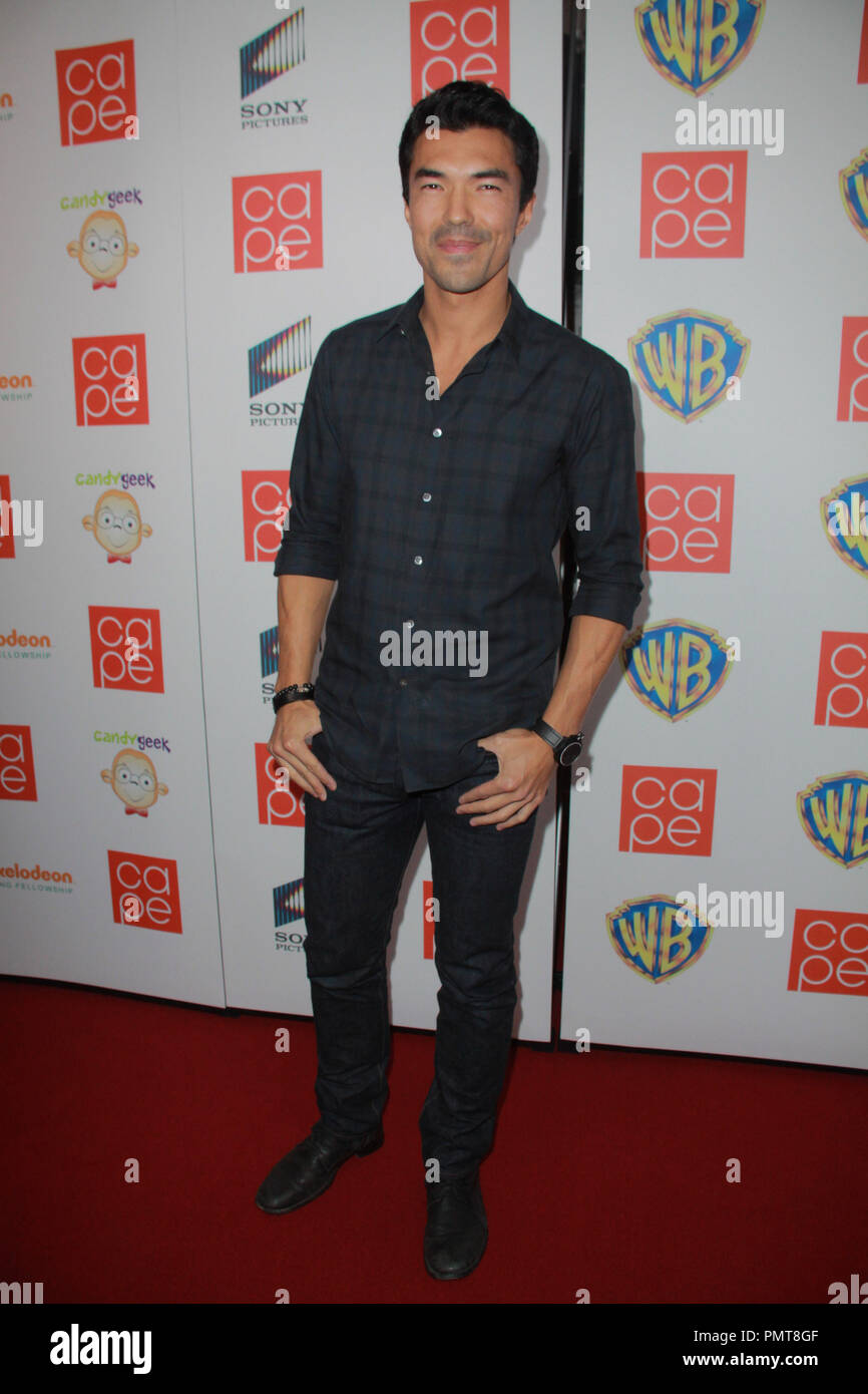 Ian Anthony Dale 11/18/2012 "2012 CAPE Celebrity Poker Tournament" held ...