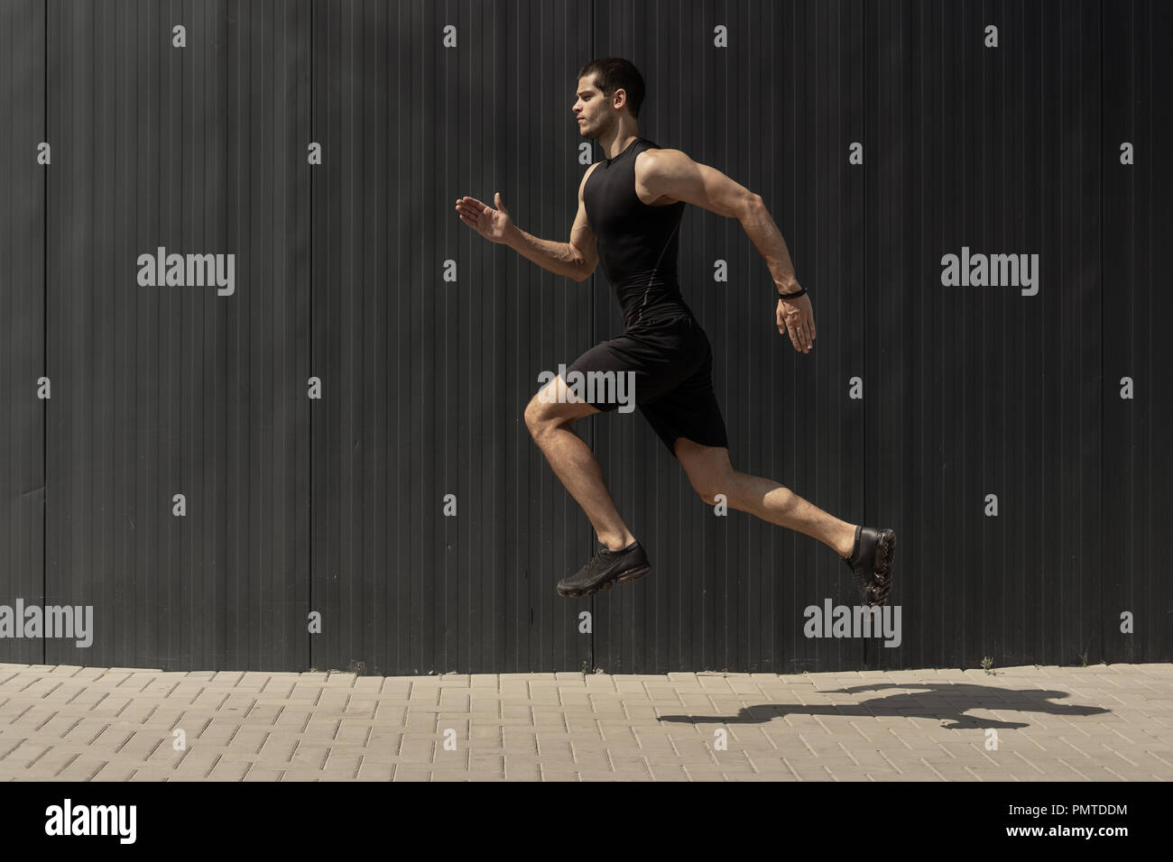 Male fitness model full body hi-res stock photography and images - Alamy