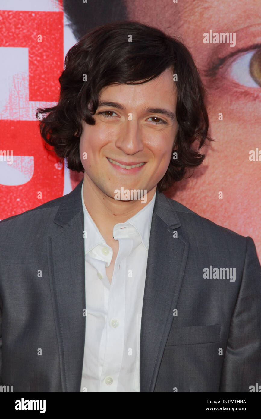 Josh brener hi-res stock photography and images - Alamy