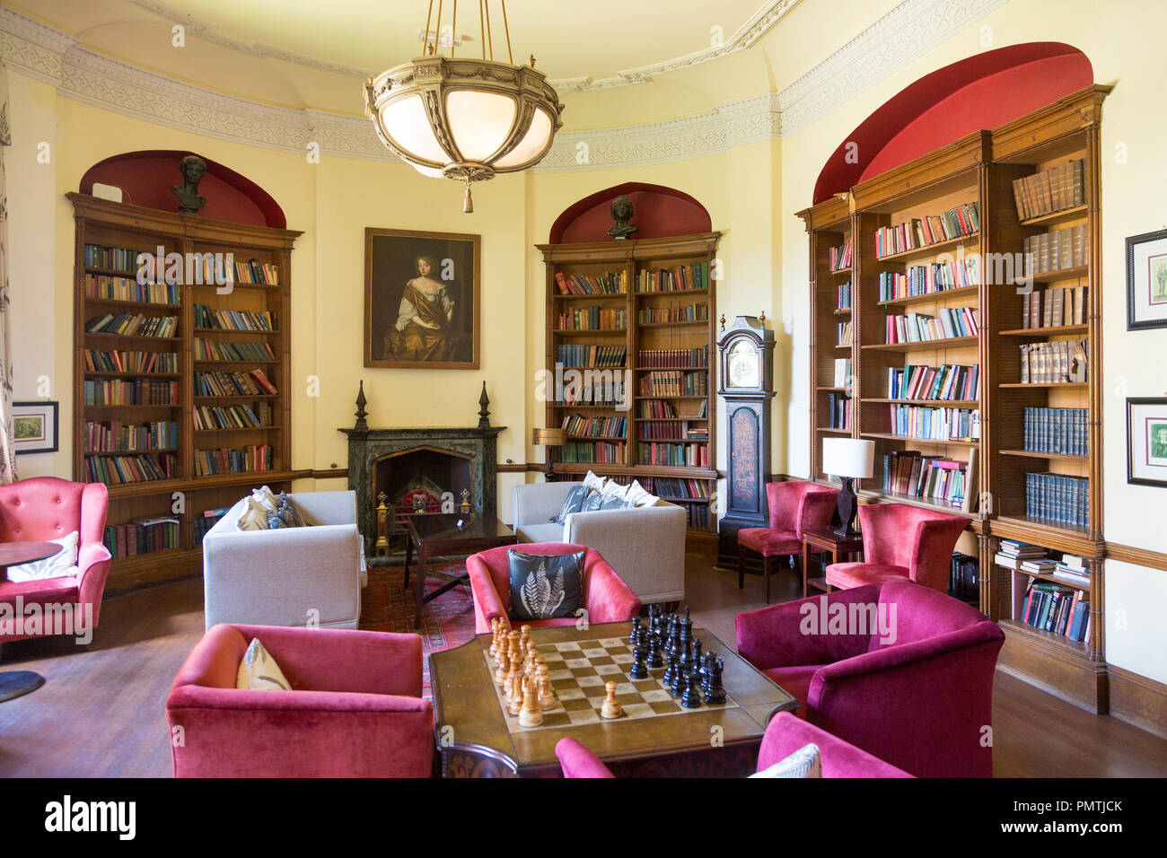 English manor house inside hi-res stock photography and images - Alamy