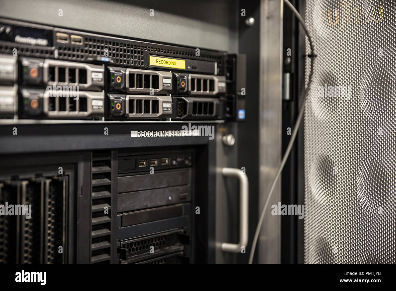 Recording server hi-res stock photography and images - Alamy